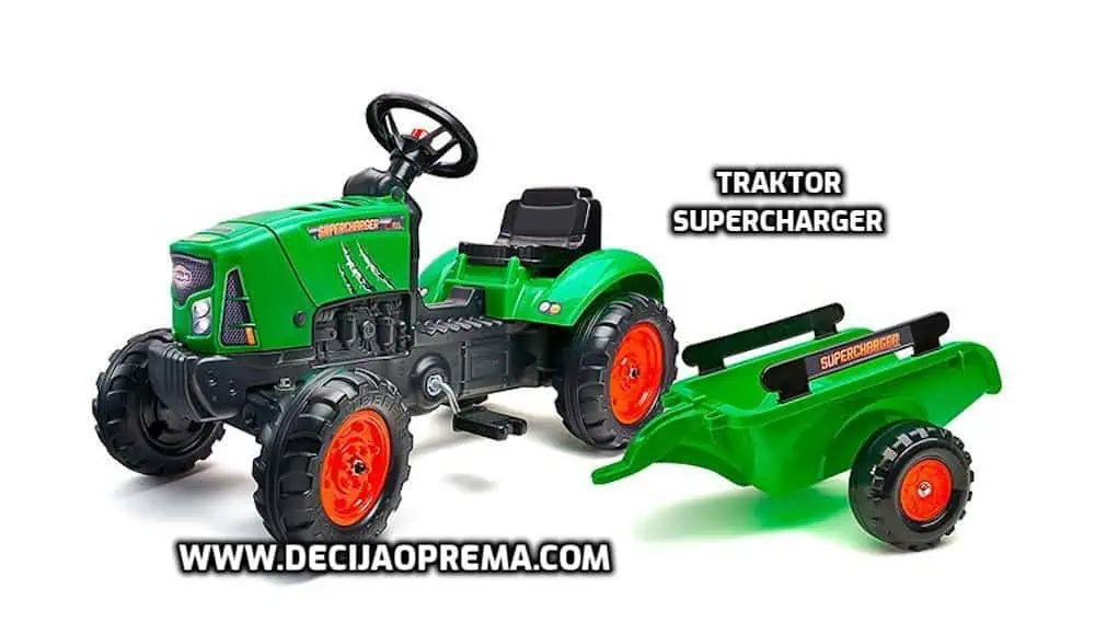 Traktor Falk Supercharger na pedale sa prikolicom
