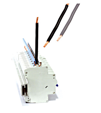 Fleksibilni priključni provodnik, crni 10mm2, dužine 325mm
Wire with ultrasonically compressed ends