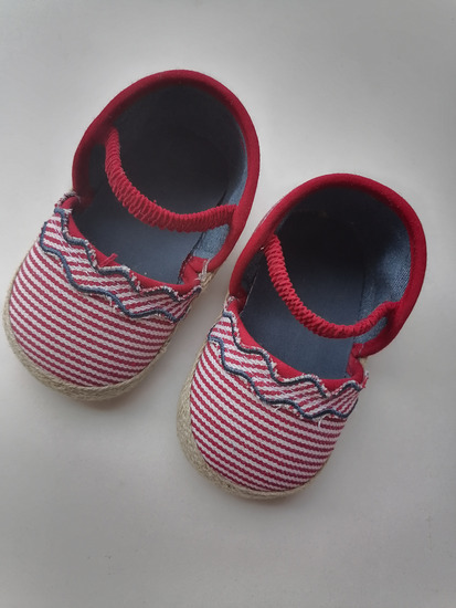 Hehodajuce cipelice za bebe