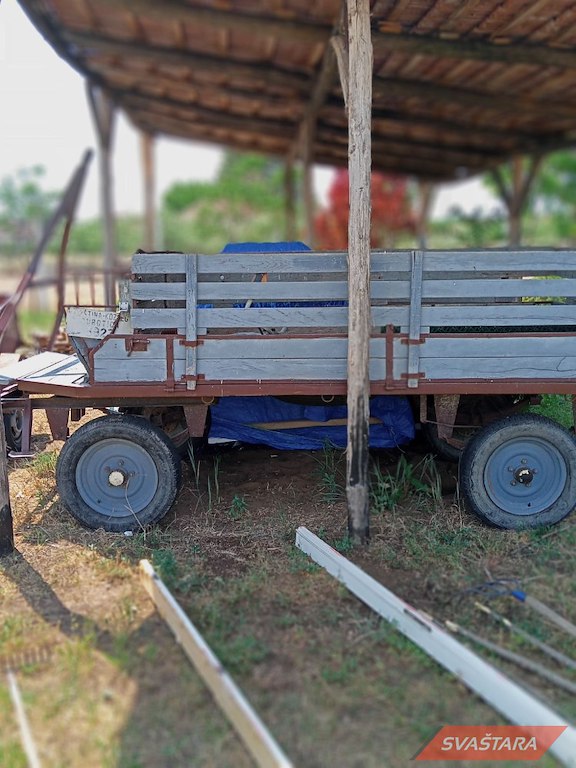 Traktorska prikolica