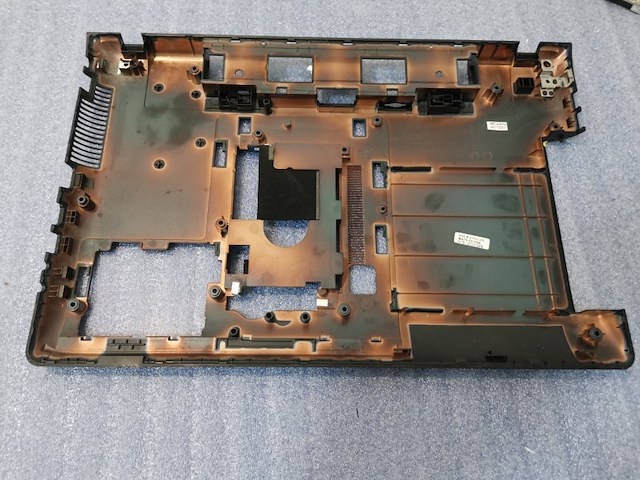 Donji deo kucista za Samsung NP3530EC