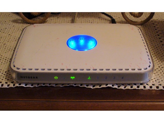 NETGEAR RangeMax WPN 824 v2 Wireless Router