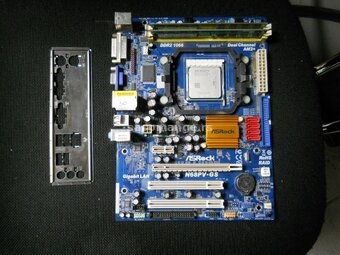 MB30.ASROCK N68PV-GS sa procesorom i memorijom