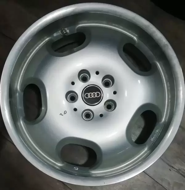 Audi 8,5×18 5/112 ET50
