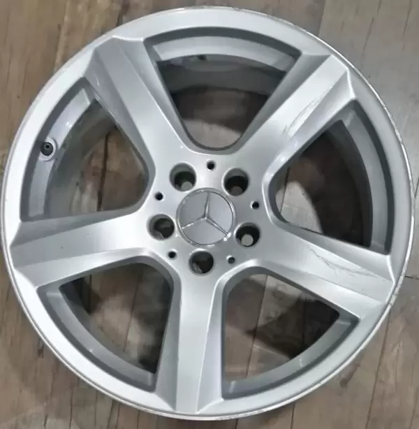 Mercedes 8,5×18 5/112 ET34,5