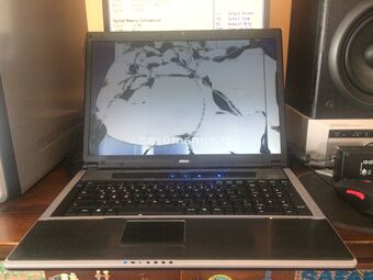 MSI MS-1722 laptop sa lom ekranom