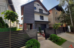 Prodajem Kuću, Sremska Kamenica, Petrovaradin, €390.000