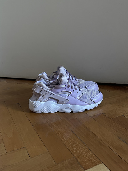 Nike air huarache ‘violet mist’