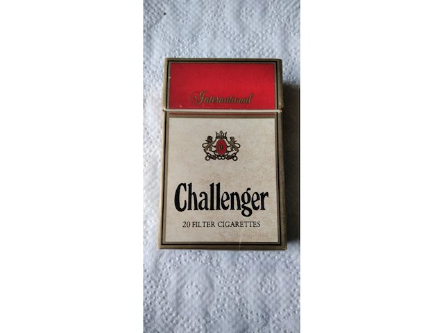 Challenger international kutija americkih cigareta
