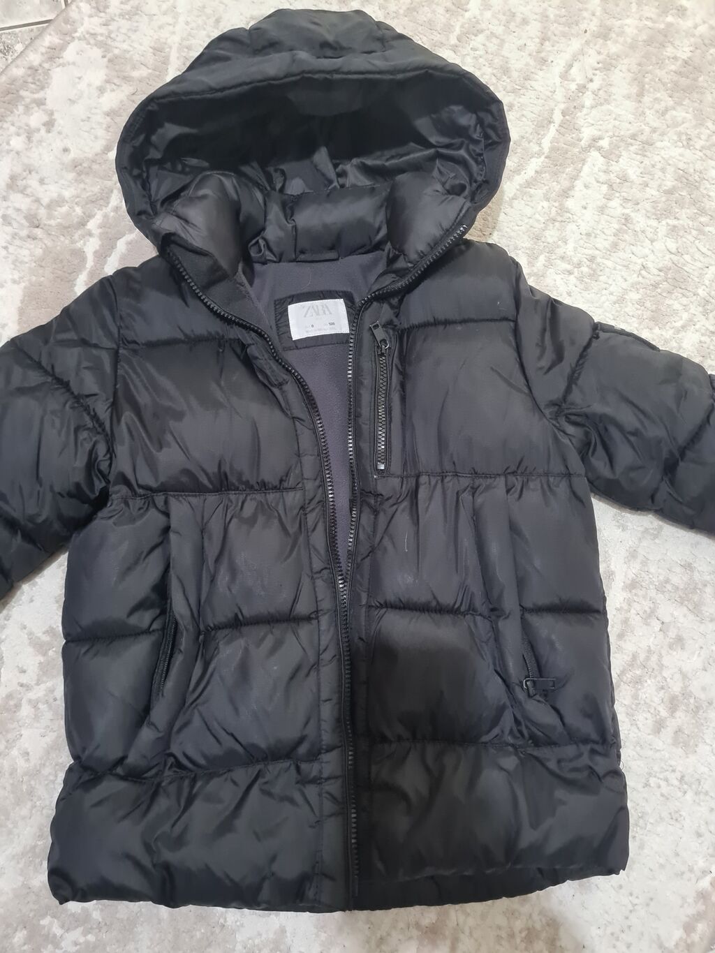 Zara decija zimska jakna, u dobrom stanju. Veličina 128 za 8 god