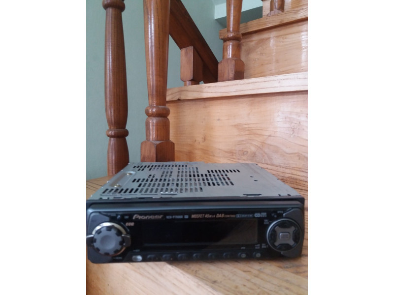 Vintage Pioneer KEH-P7900R Car Cassette Radio Player