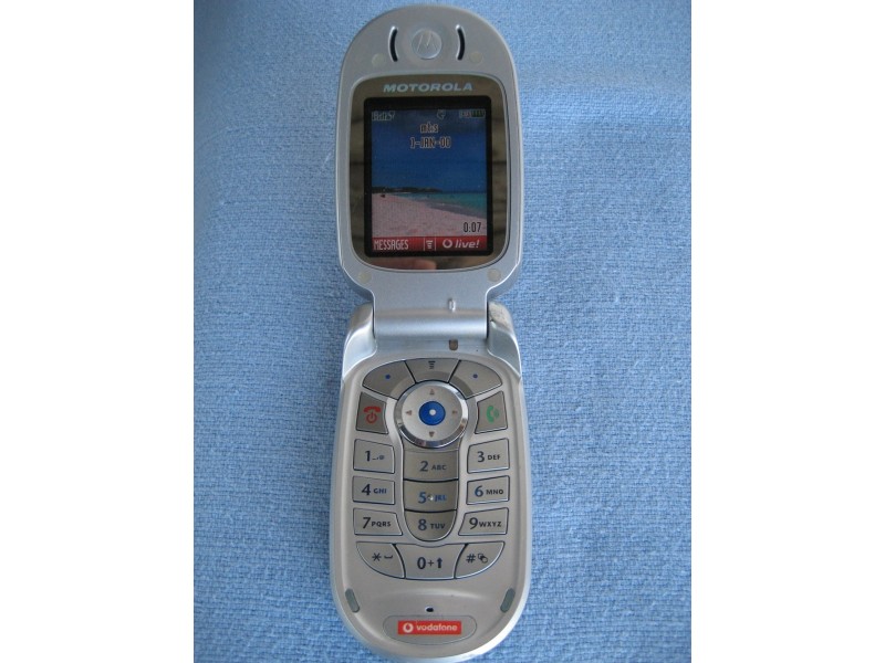 Motorola V525(procitaj opis ,vazno je)