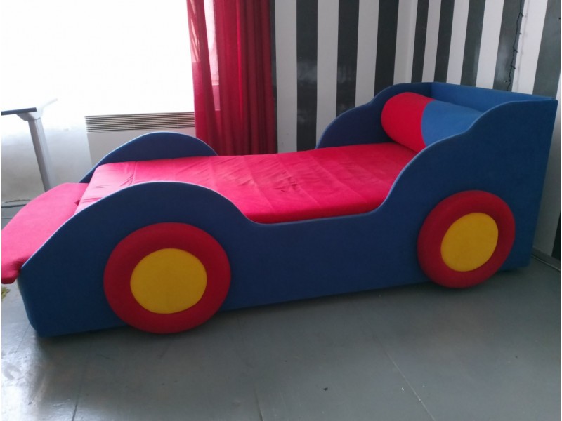 Decji krevet automobil