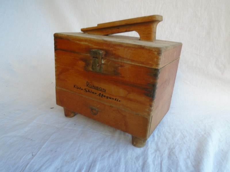 Stara kutija za obucu