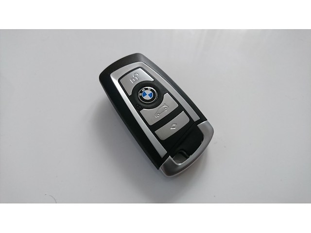 NOVO BMW kljuc F serija 4 tastera