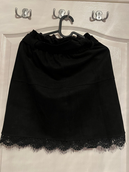 Crna suknja