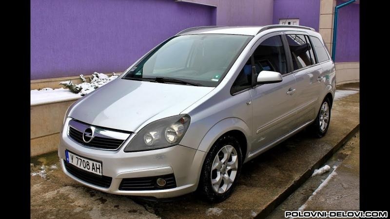 Opel Zafira Enterijer