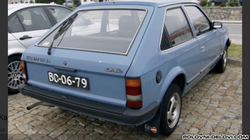 Opel Kadett Kompletan Auto U Delovima
