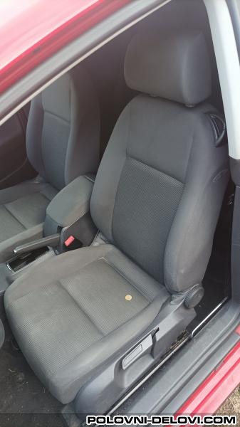 Volkswagen Golf 5 Benzin Enterijer