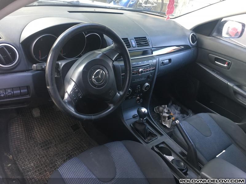 Mazda 3 Enterijer