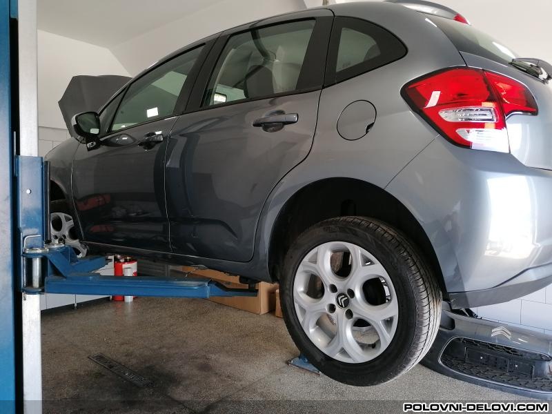 Citroen C3 Svetla I Signalizacija