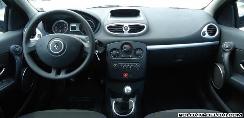 Renault Clio Rucica Menjaca Enterijer