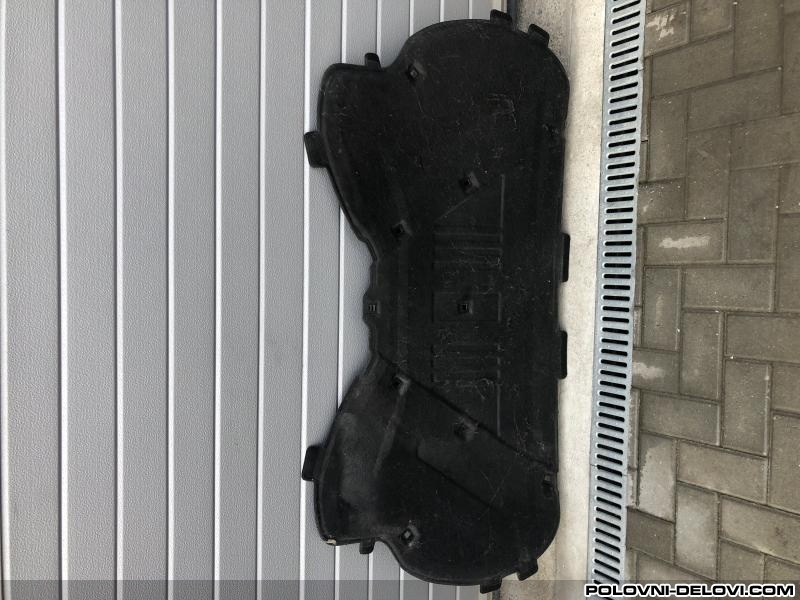 Audi Q5 Izolacija Haube Razni Delovi