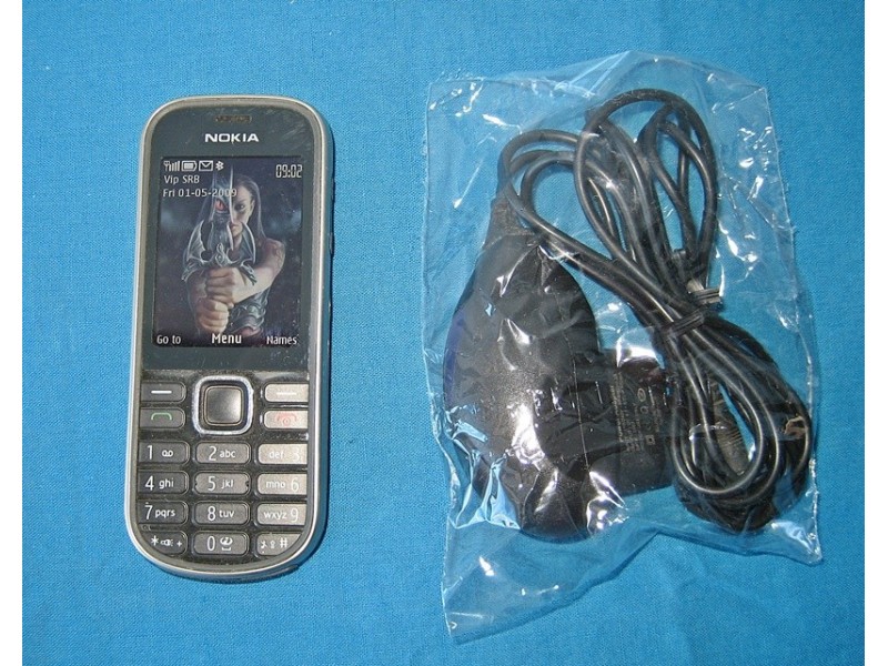 Nokia 3720 classic (procitaj opis ,vazno je)