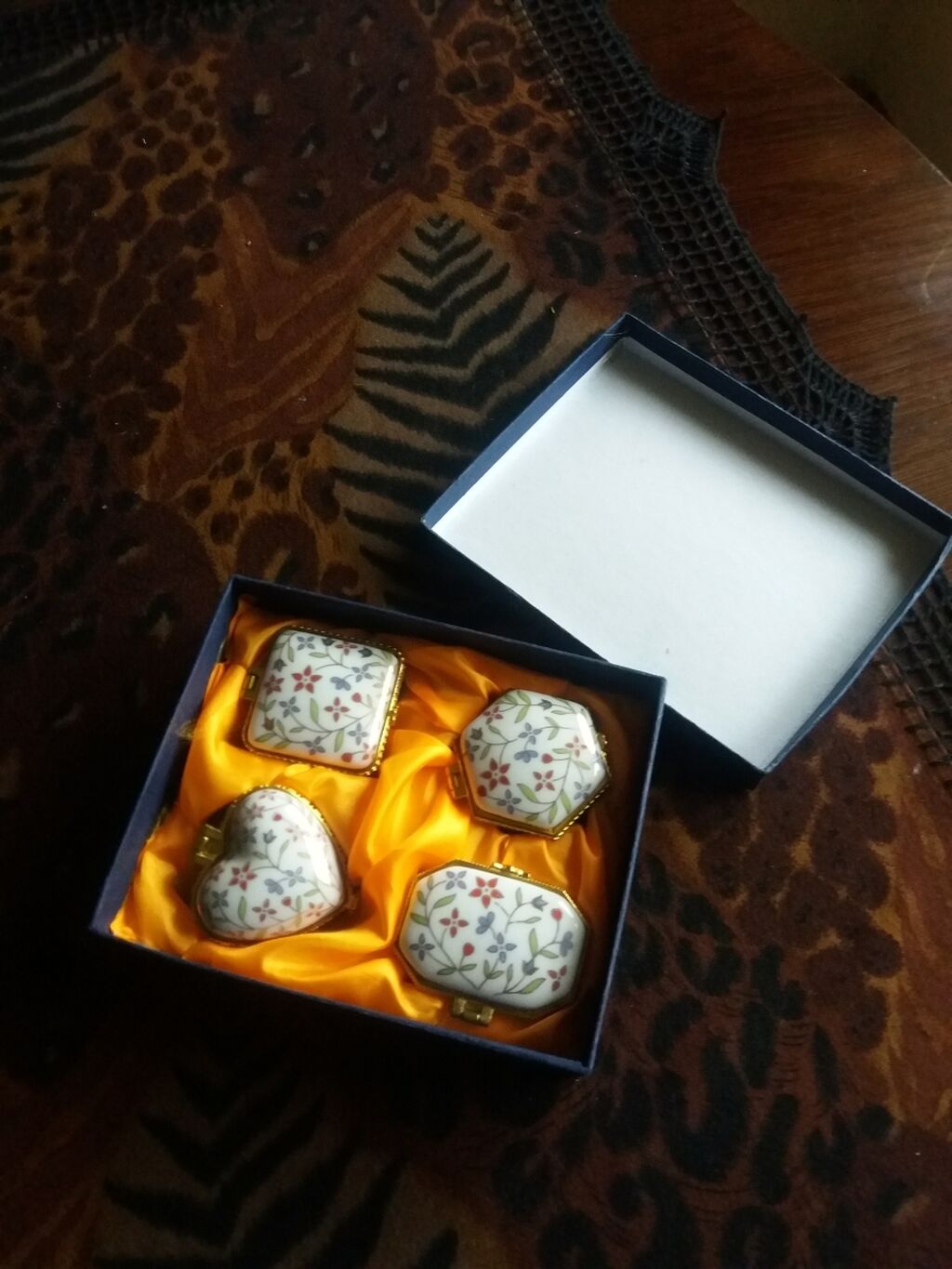 Kutija za nakit, Keramika, bоја - Šareno, Novo