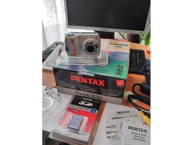 Pentax Optio E30 fotoaparat 7.1mp