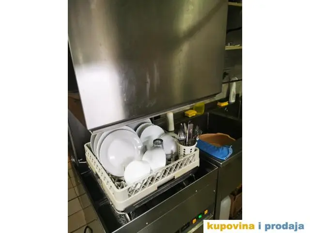 Profesionalna mašina za pranje sudova