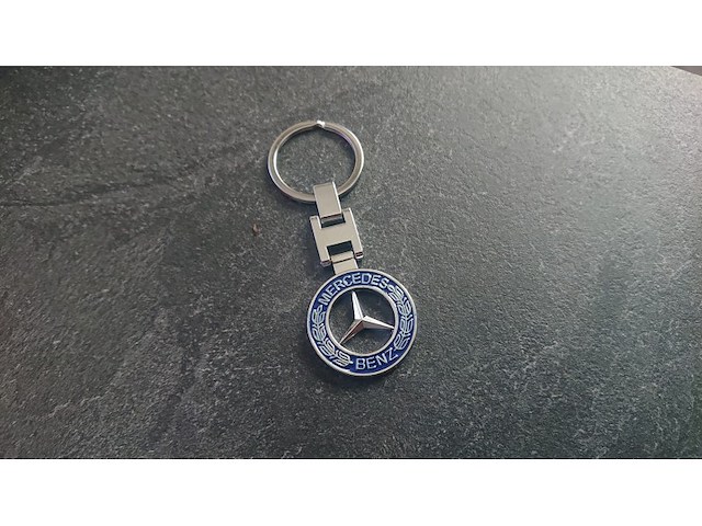 NOVO Mercedes Benz privezak