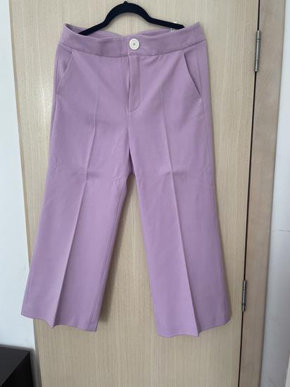 Zara lila krace pantalone