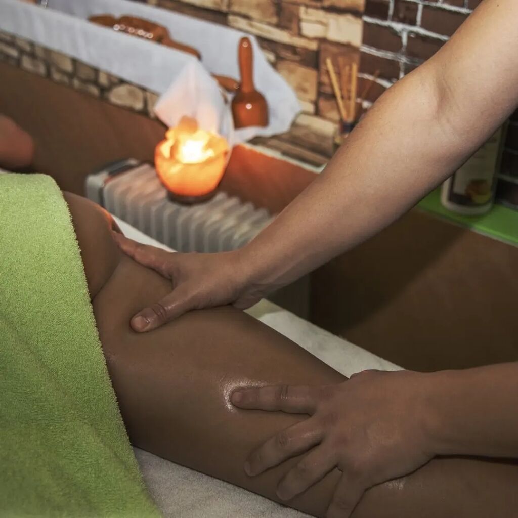 Profesionalne masaže Masaze, Relax -1h 2400din. Mix masaža