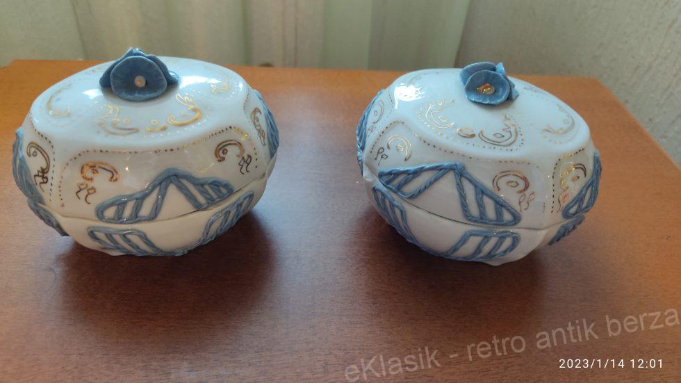 Dve predivne porcelanske posude sa poklopcem Camina Romania