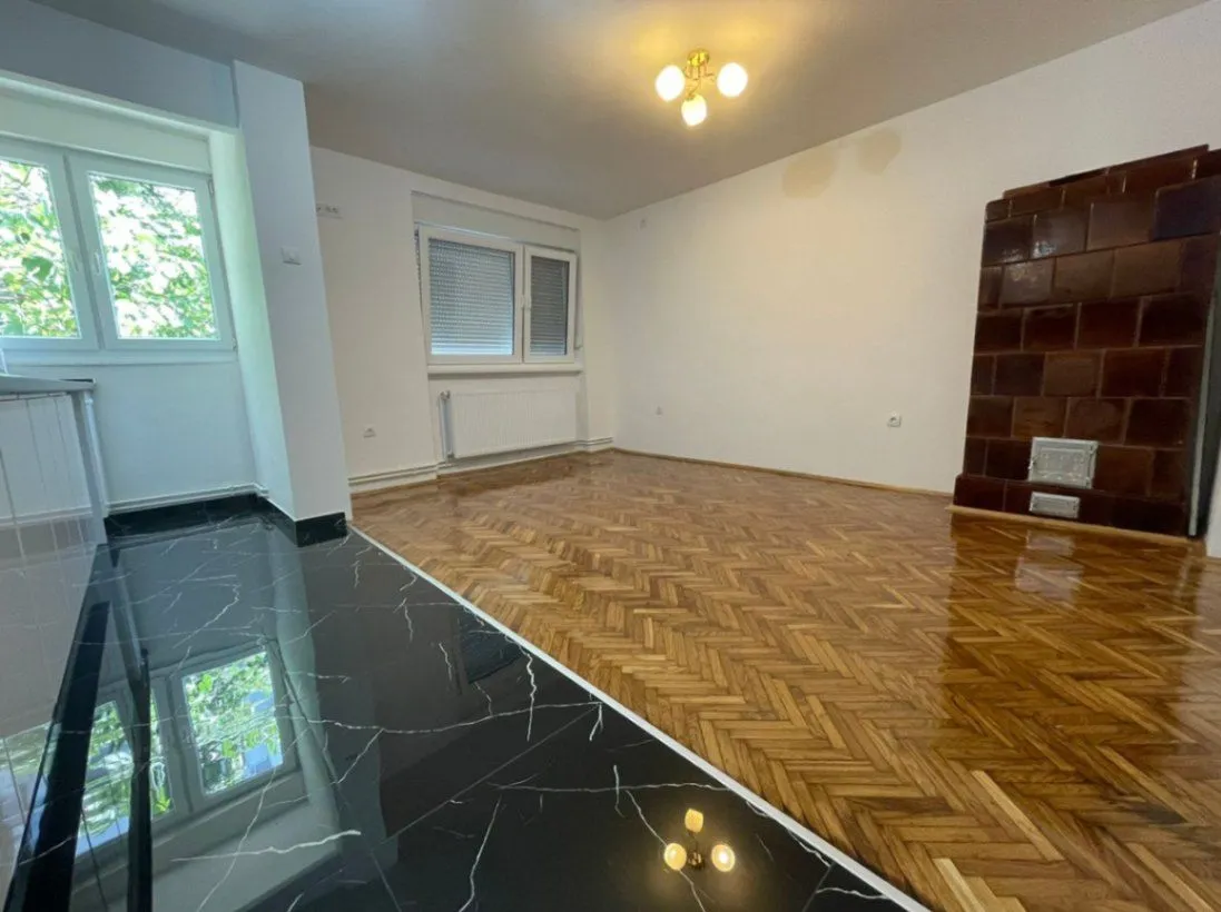 Prodaja, stan, 43m2, Cara Dušana, Novi Sad, Novi Sad