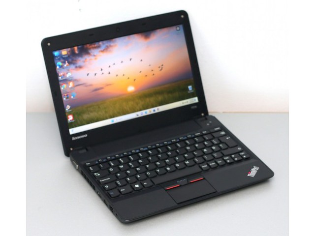 Lenovo ThinkPad X121e  11.6”  Intel i3-2367M 4GB 250GB