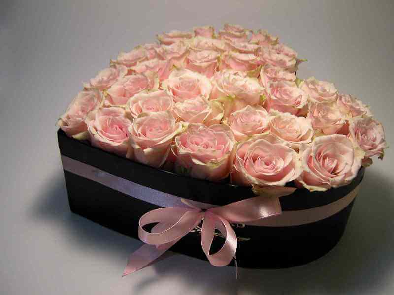 Box srce sa roze ružama 013
