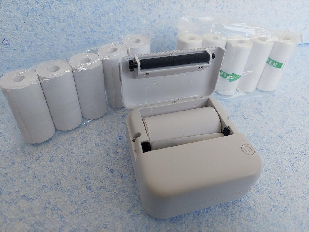 Mini prenosni štampač za telefon + 10 rolne za stampanje – Mini prenosni štampač za telefon + 10 rolne za stampanje
