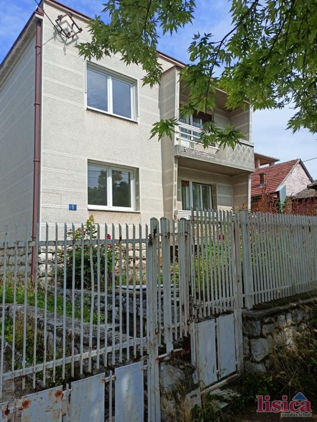 Komforna kuća u Smederevskoj Palanci nedaleko od centra grada
