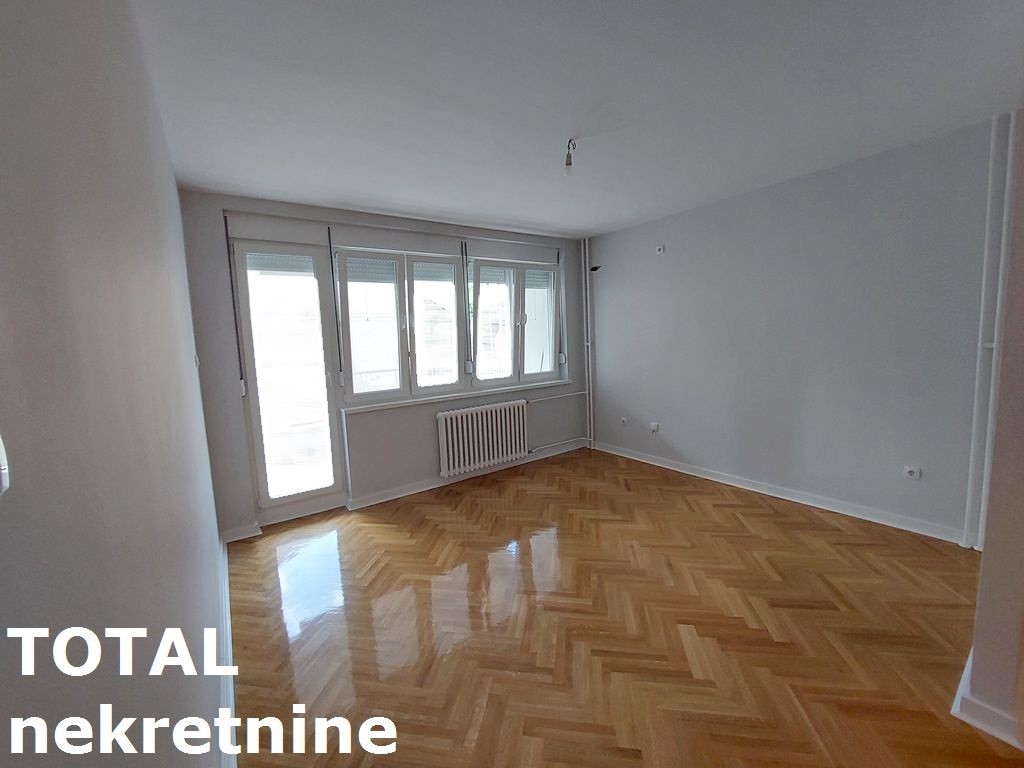 Stan,NOVI SAD,CENTAR 92.00m2,199550€ , ID: 1096327