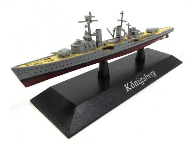 1:1250 vojni brod Konigsberg 13 cm