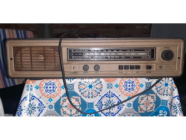 EI vintage radio HSR ga zovu. Neispravan, neispitan det