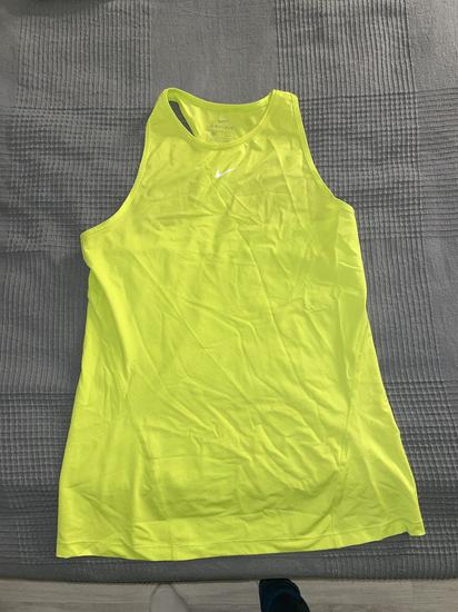 Nike neon zuta majica bez rukava dry fit