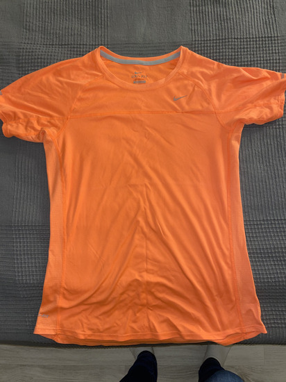 Nike dry fit narandzasta majica
