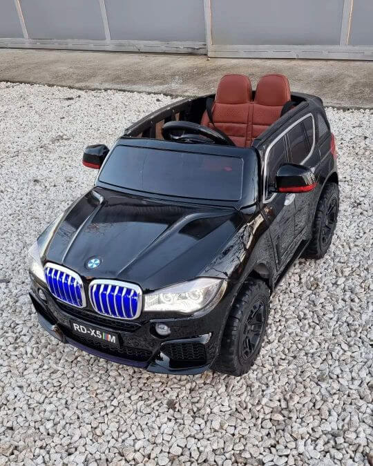 Dečiji licencirani auto BMW X5 RD 500 na akumulator sa kožnim sedištem, mekim gumama i mp4 plejerom – crni, 000009