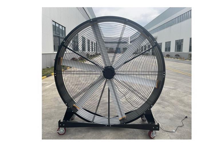 Standing fan