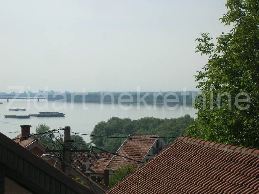 Kuća sa prelepim pogledom na Dunav, Palilula, Višnjica 2, 255m2, 3. 5a