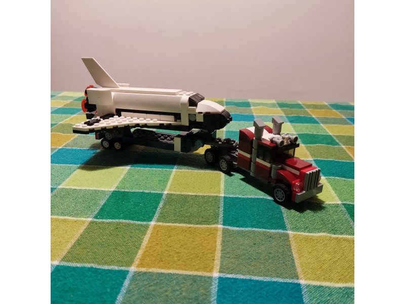 Lego Creator 3u1 šatl transporter