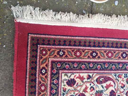 Prelep persijski tepih 3x4 metra
